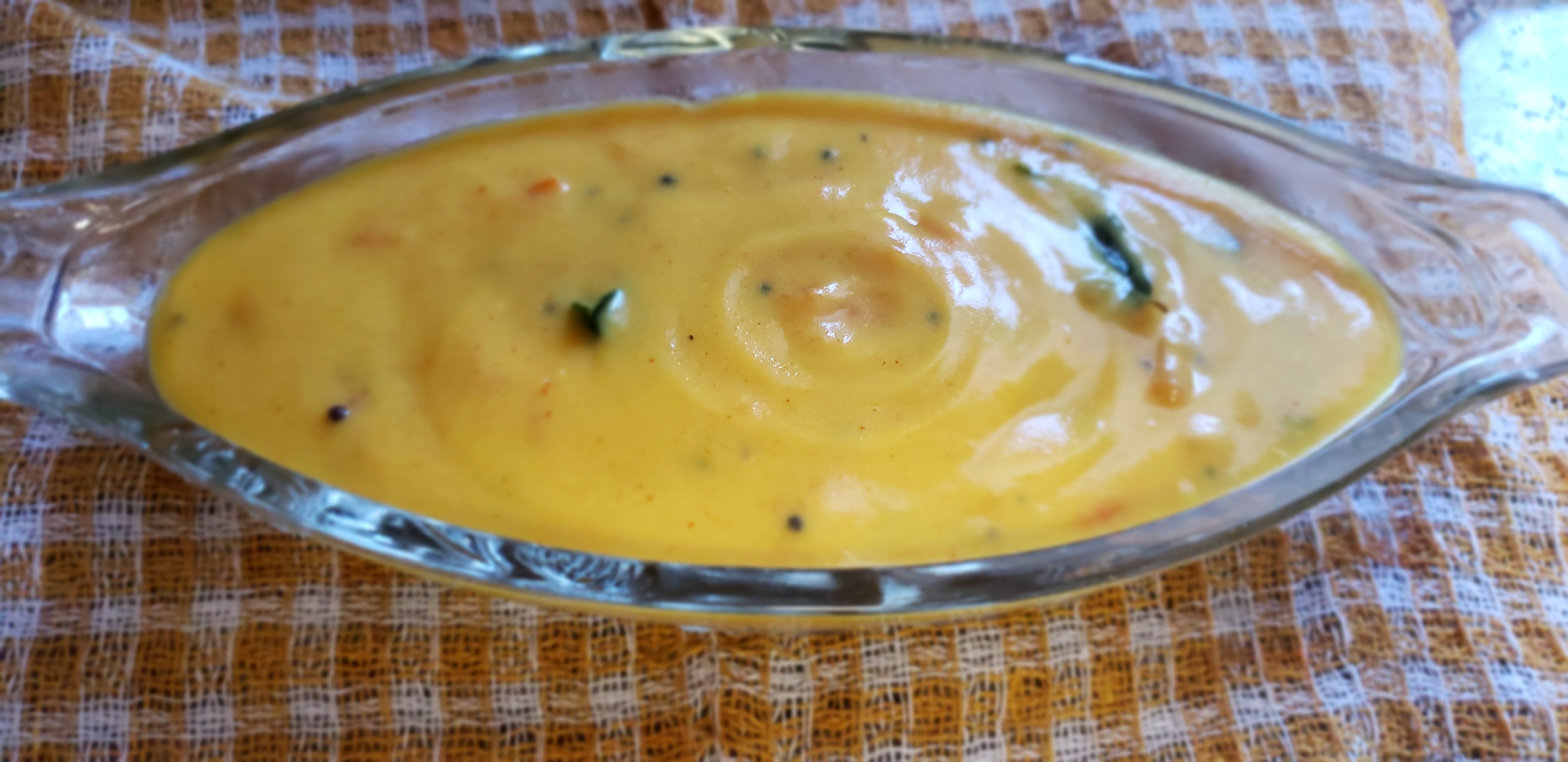 Besan chutney/ Bombay chutney/ kadalaimav chutney/ chickpea flour ...